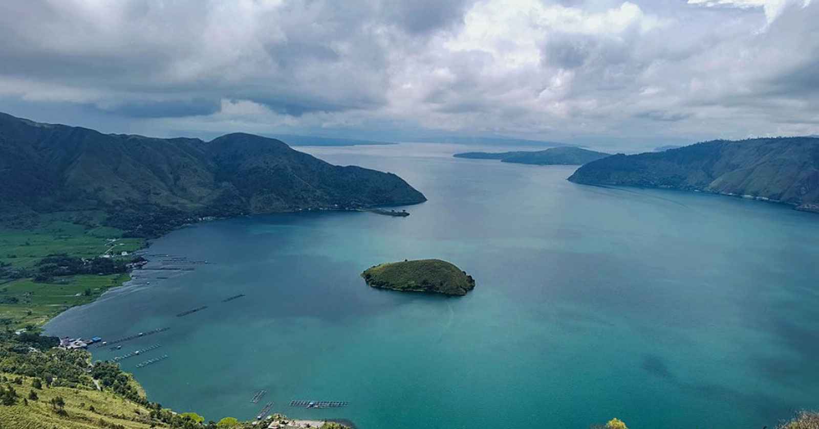 Keindahan Danau Toba